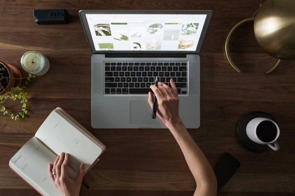 Need a Good Work Laptop? 11 Must-Look Features to Focus On
